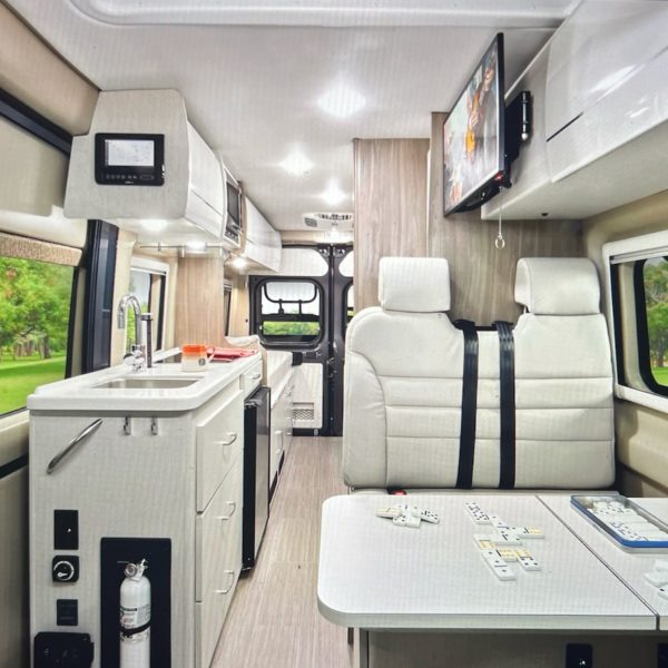 2022 Thor Tellaro Camper – Road Trip Oregon